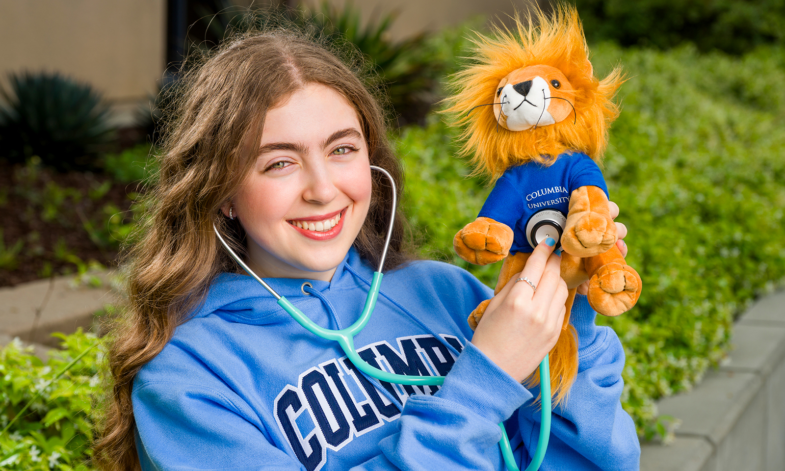 TOP OF THE CLASS 2025: IRVINE’S AMAZING GRADS - Irvine Standard